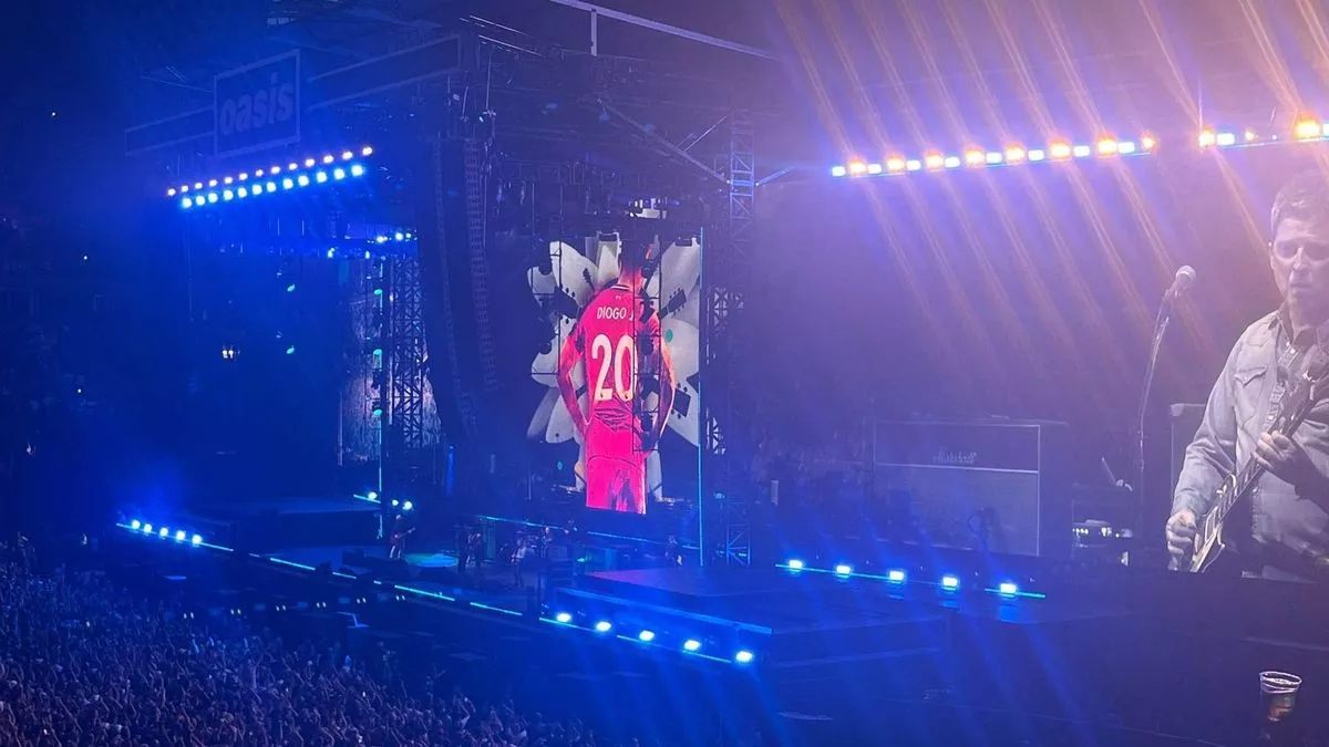 Oasis Remember Diogo Jota With Heartfelt Tribute At Cardiff Concert ...